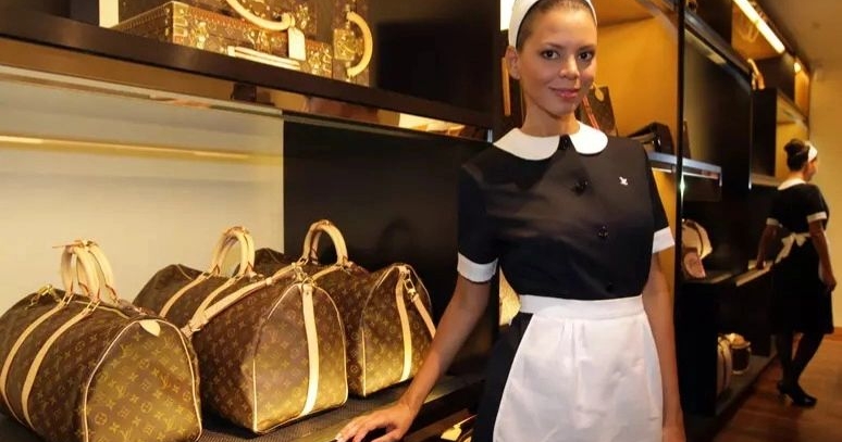 Италияда Louis Vuitton дүкөнүн тоноп кетишти - Кыргыз улуттук маалымат ...